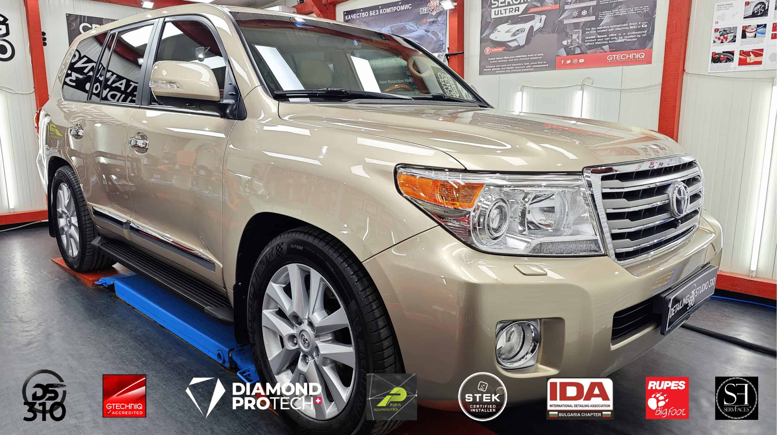 Toyota Land Cruiser 200 - Crystal Serum Ultra - Detailing Studio 310
